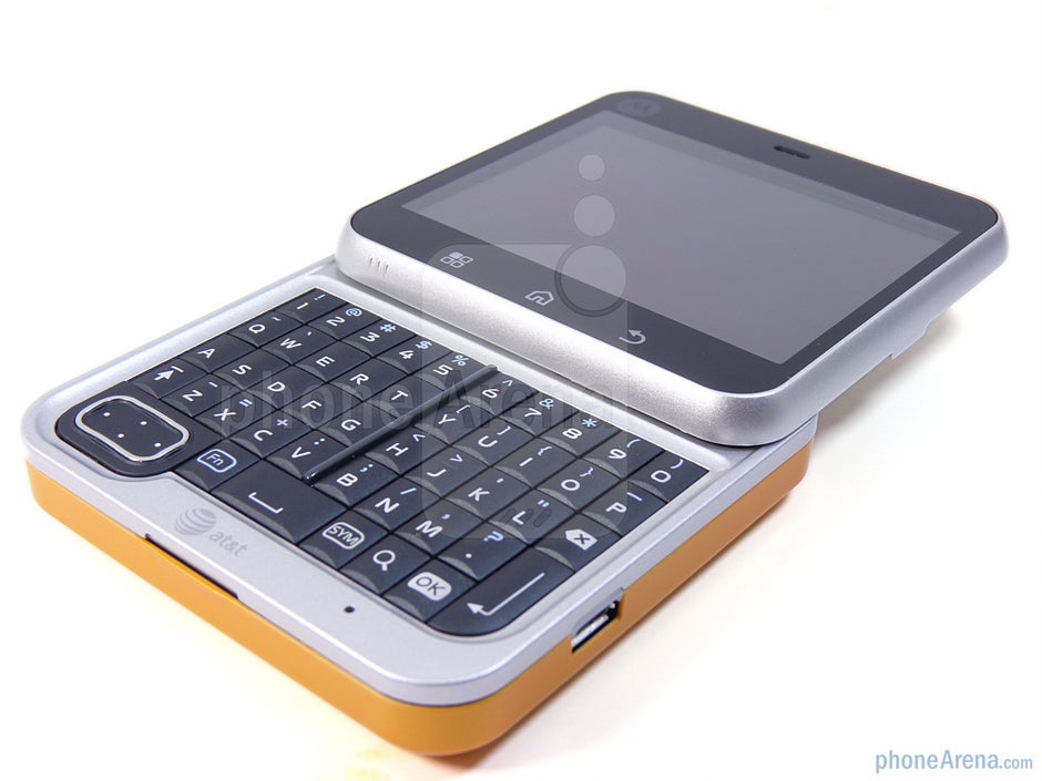 Motorola FLIPOUT for AT&T Review - PhoneArena