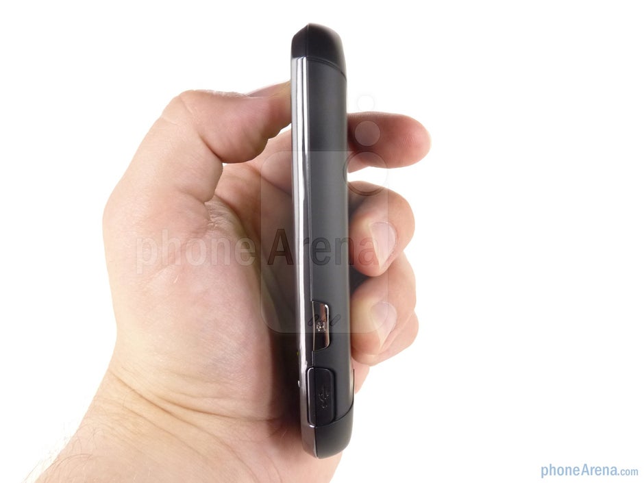 Motorola TITANIUM Review - PhoneArena